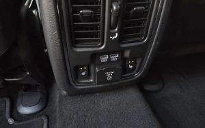 Green Jeep Grand Cherokee 2014 in Elektrenai, with an engine capacity of 3.60 L and mileage of 126 thousand km for 8800 €, photo 36 on AUTOMOTO.COM.LV