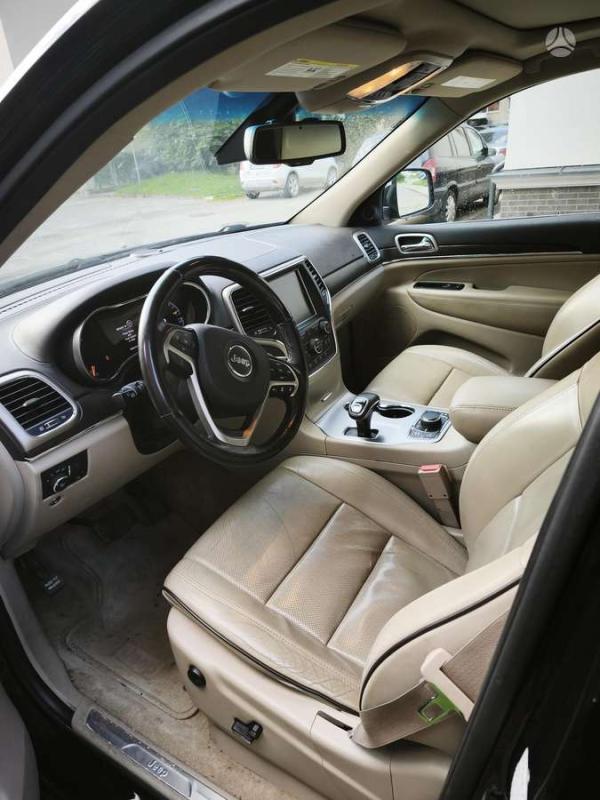 Green Jeep Grand Cherokee 2015 in Klaipeda, with an engine capacity of 2.99 L and mileage of 239 thousand km for 10500 €, photo 5 on AUTOMOTO.COM.LV