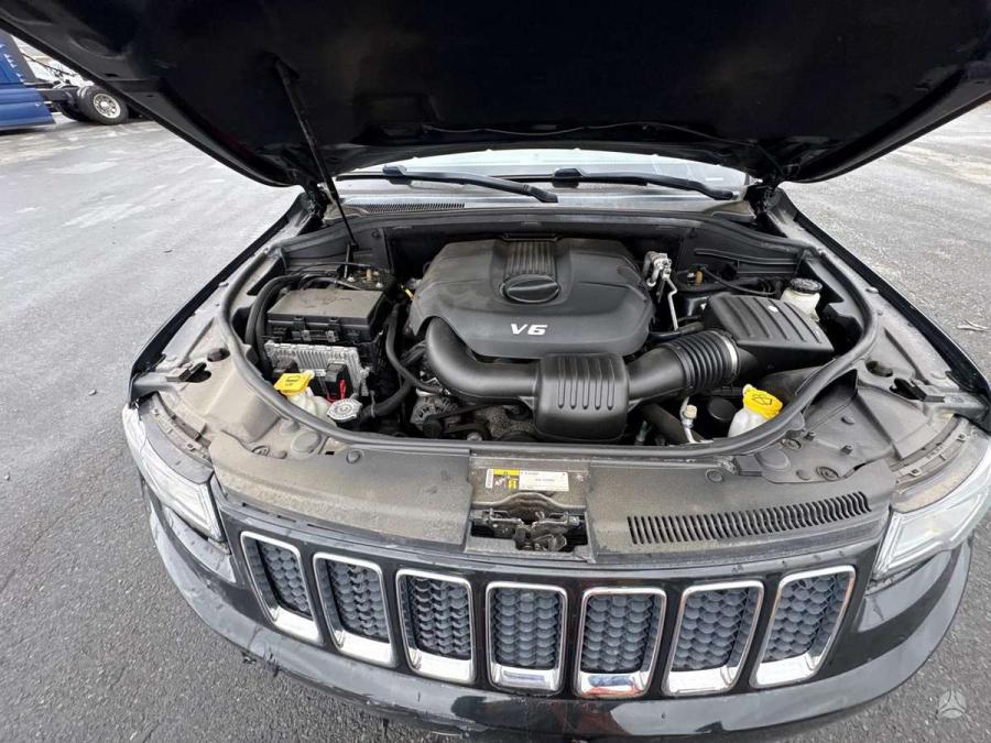 Zaļš Jeep Grand Cherokee 2015 Klaipėda, ar dzinēja tilpumu 3.60 L un nobraukumu 173 tūkst. km par 8500 €, foto 24 vietnē AUTOMOTO.COM.LV