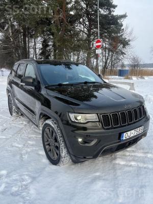 Zaļš Jeep Grand Cherokee 2016 Rīga, ar dzinēja tilpumu 3.00 L un nobraukumu 128 tūkst. km par 19950 €, foto 5 vietnē AUTOMOTO.COM.LV