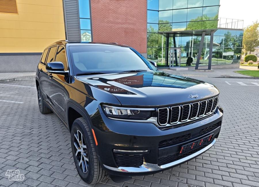 Green Jeep Grand Cherokee 2024 in Siauliai, with an engine capacity of 3.60 L and mileage of 52 thousand km for 27000 €, photo 1 on AUTOMOTO.COM.LV