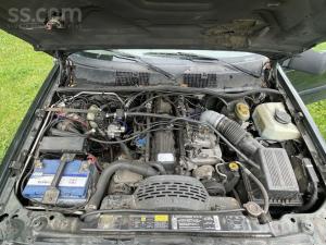 Green Jeep Grand Cherokee 1995 in Riga, with an engine capacity of 4.00 L and mileage of 240 thousand km for 2700 €, photo 10 on AUTOMOTO.COM.LV