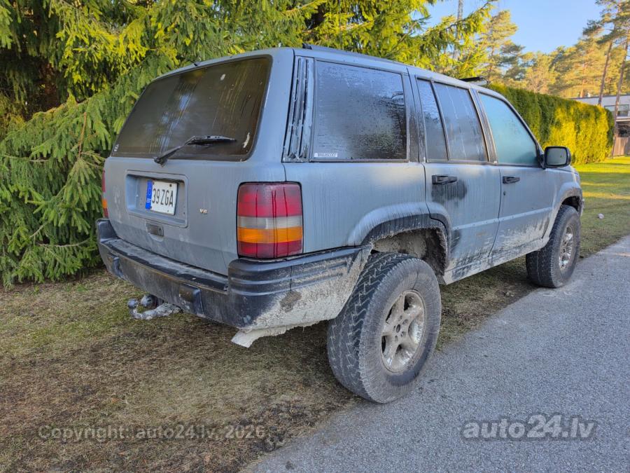 Grey Jeep Grand Cherokee 1997 in Tallinn, with an engine capacity of 5.20 L and mileage of 298 thousand km for 4999 €, photo 5 on AUTOMOTO.COM.LV