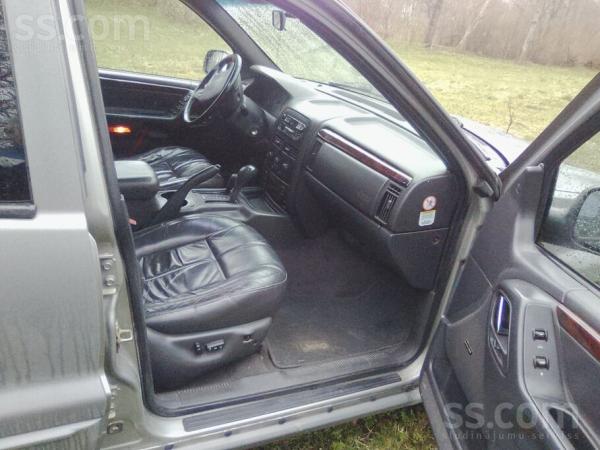 Grey Jeep Grand Cherokee 1999 in Daugavpils, with an engine capacity of 3.10 L and mileage of 207 thousand km for 2250 €, photo 6 on AUTOMOTO.COM.LV