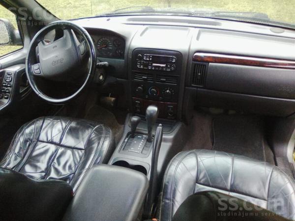 Grey Jeep Grand Cherokee 1999 in Daugavpils, with an engine capacity of 3.10 L and mileage of 207 thousand km for 2250 €, photo 8 on AUTOMOTO.COM.LV