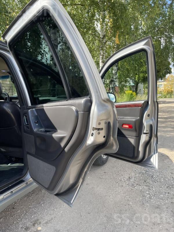 Grey Jeep Grand Cherokee 1999 in Daugavpils, with an engine capacity of 3.10 L and mileage of 208 thousand km for 2650 €, photo 6 on AUTOMOTO.COM.LV