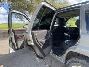 Grey Jeep Grand Cherokee 1999 in Daugavpils, with an engine capacity of 3.10 L and mileage of 208 thousand km for 2650 €, photo 7 on AUTOMOTO.COM.LV