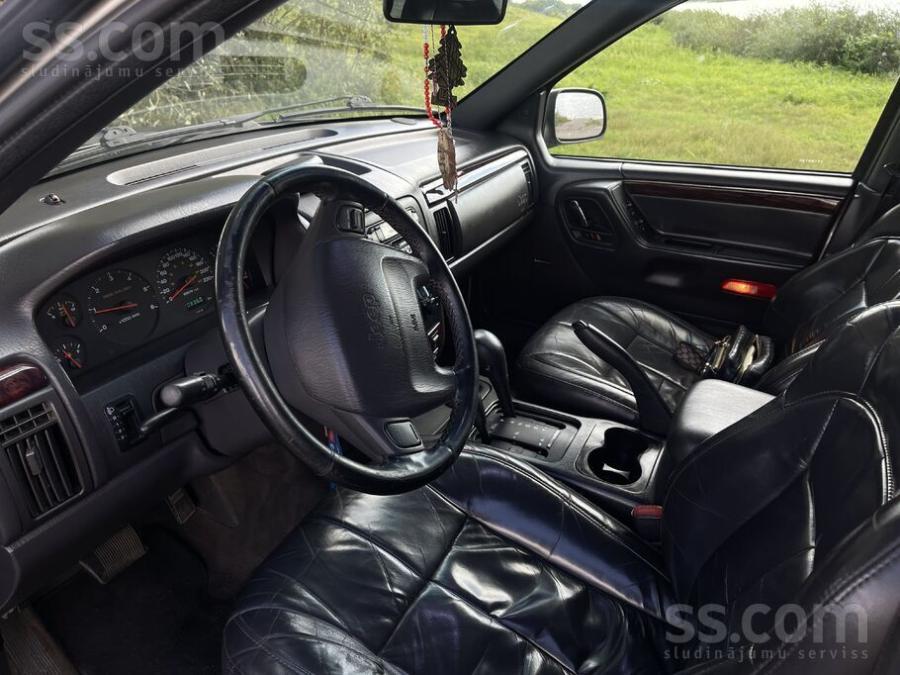 Grey Jeep Grand Cherokee 1999 in Daugavpils, with an engine capacity of 3.10 L and mileage of 208 thousand km for 2650 €, photo 9 on AUTOMOTO.COM.LV