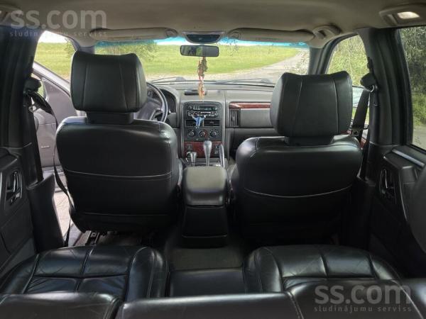 Grey Jeep Grand Cherokee 1999 in Daugavpils, with an engine capacity of 3.10 L and mileage of 208 thousand km for 2650 €, photo 11 on AUTOMOTO.COM.LV