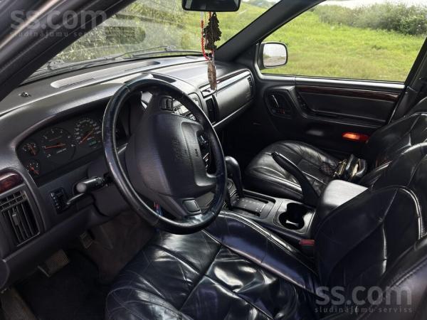 Grey Jeep Grand Cherokee 1999 in Daugavpils, with an engine capacity of 3.10 L and mileage of 208 thousand km for 2650 €, photo 9 on AUTOMOTO.COM.LV