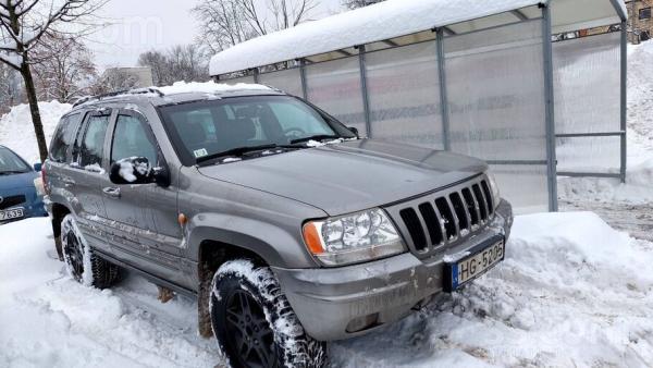 Pelēks Jeep Grand Cherokee 2000 Rīga, ar dzinēja tilpumu 3.10 L un nobraukumu 291 tūkst. km par 2300 €, foto 1 vietnē AUTOMOTO.COM.LV