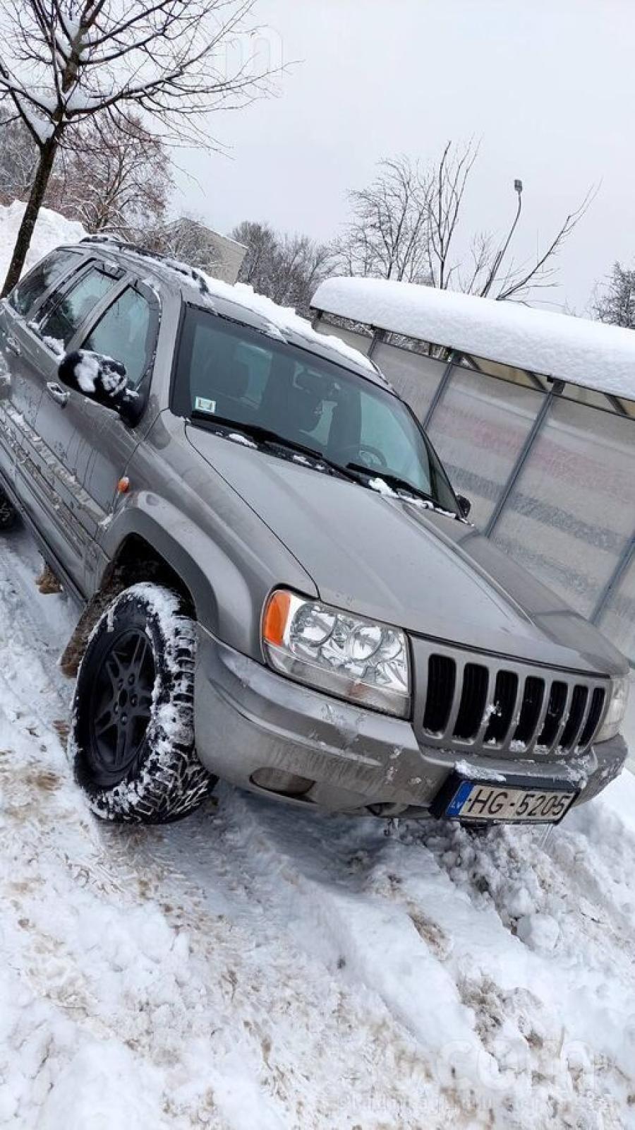 Pelēks Jeep Grand Cherokee 2000 Rīga, ar dzinēja tilpumu 3.10 L un nobraukumu 291 tūkst. km par 2300 €, foto 2 vietnē AUTOMOTO.COM.LV