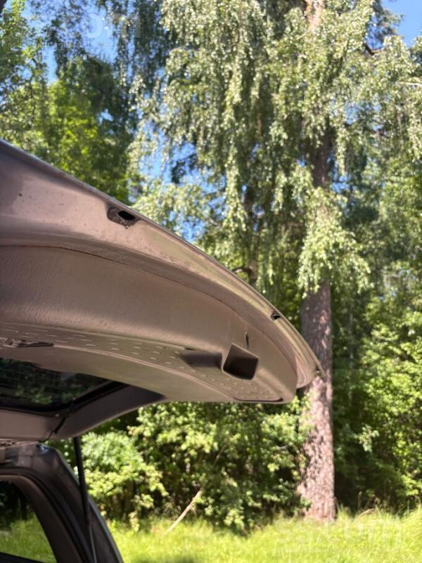Pelēks Jeep Grand Cherokee 2000 Rīga, ar dzinēja tilpumu 4.70 L un nobraukumu 197 tūkst. km par 4300 €, foto 5 vietnē AUTOMOTO.COM.LV