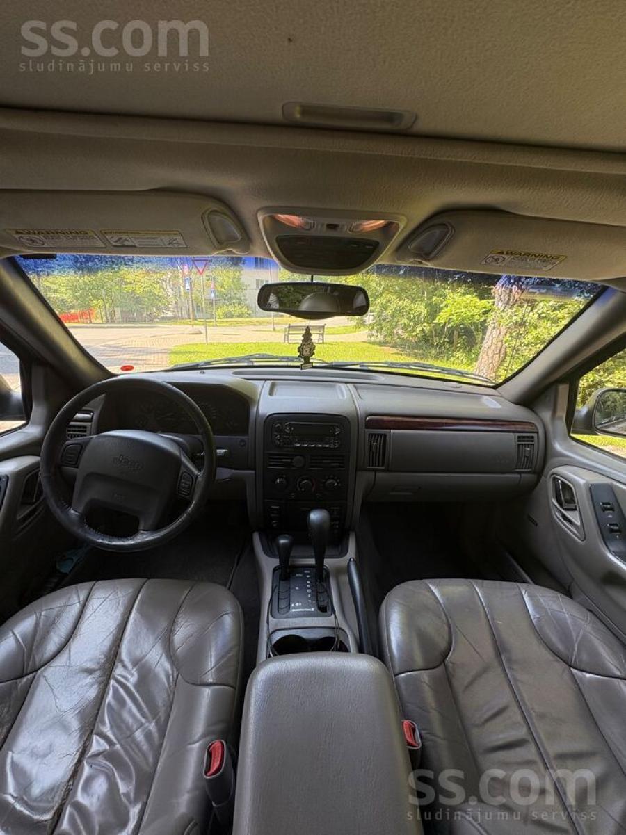 Pelēks Jeep Grand Cherokee 2000 Rīga, ar dzinēja tilpumu 4.70 L un nobraukumu 197 tūkst. km par 4300 €, foto 12 vietnē AUTOMOTO.COM.LV