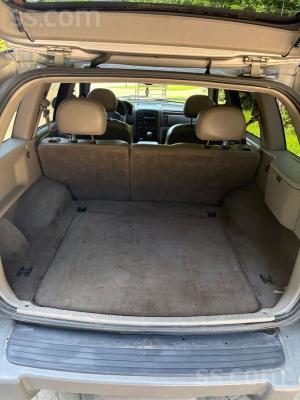 Pelēks Jeep Grand Cherokee 2000 Rīga, ar dzinēja tilpumu 4.70 L un nobraukumu 197 tūkst. km par 4300 €, foto 14 vietnē AUTOMOTO.COM.LV