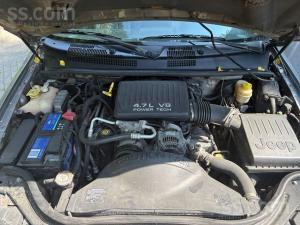 Pelēks Jeep Grand Cherokee 2000 Rīga, ar dzinēja tilpumu 4.70 L un nobraukumu 197 tūkst. km par 4300 €, foto 15 vietnē AUTOMOTO.COM.LV