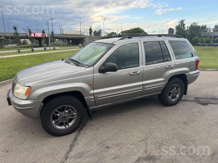 Grey Jeep Grand Cherokee 2000 in Riga, with an engine capacity of 3.10 L and mileage of 298 thousand km for 3300 €, photo 1 on AUTOMOTO.COM.LV
