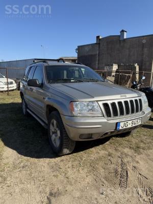 Pelēks Jeep Grand Cherokee 2001 Liepāja, ar dzinēja tilpumu 3.10 L un nobraukumu 314 tūkst. km par 2000 €, foto 3 vietnē AUTOMOTO.COM.LV