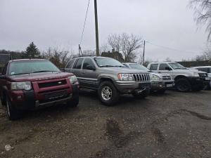 Grey Jeep Grand Cherokee 2002 in Rokiskis, with an engine capacity of 2.69 L and mileage of 240 thousand km for 2299 €, photo 18 on AUTOMOTO.COM.LV
