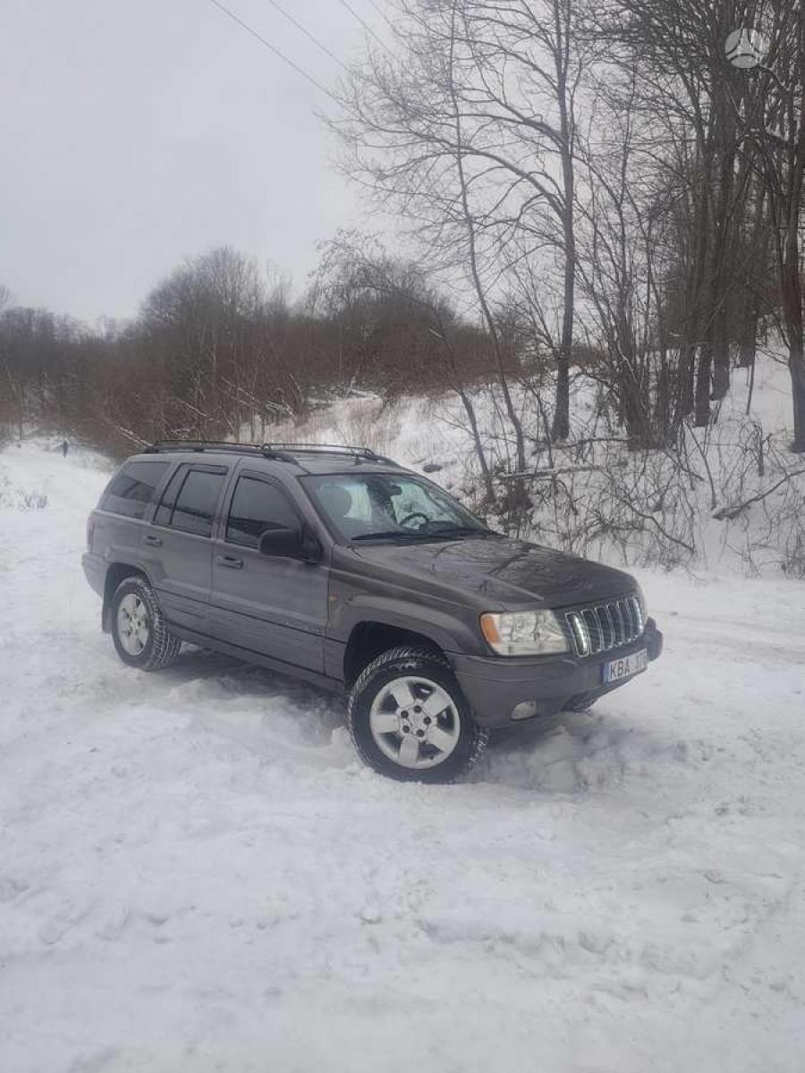 Grey Jeep Grand Cherokee 2002 in Vilnius, with an engine capacity of 2.69 L and mileage of 325 thousand km for 3850 €, photo 5 on AUTOMOTO.COM.LV