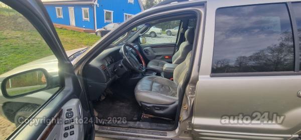 Pelēks Jeep Grand Cherokee 2002 Tartu, ar dzinēja tilpumu 4.70 L un nobraukumu 205 tūkst. km par 5500 €, foto 4 vietnē AUTOMOTO.COM.LV