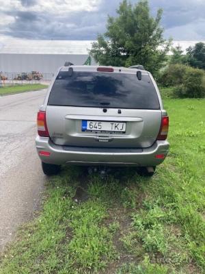 Pelēks Jeep Grand Cherokee 2002 Pērnava, ar dzinēja tilpumu 2.70 L un nobraukumu 350 tūkst. km par 2999 €, foto 6 vietnē AUTOMOTO.COM.LV