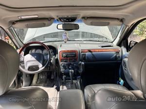 Pelēks Jeep Grand Cherokee 2002 Narva, ar dzinēja tilpumu 4.70 L un nobraukumu 215 tūkst. km par 5500 €, foto 7 vietnē AUTOMOTO.COM.LV