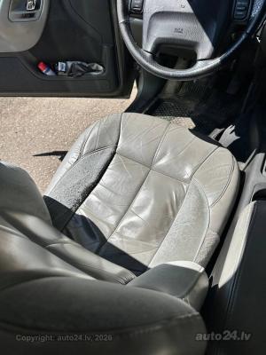 Pelēks Jeep Grand Cherokee 2002 Narva, ar dzinēja tilpumu 4.70 L un nobraukumu 215 tūkst. km par 5500 €, foto 8 vietnē AUTOMOTO.COM.LV