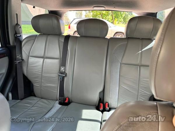 Pelēks Jeep Grand Cherokee 2002 Narva, ar dzinēja tilpumu 4.70 L un nobraukumu 215 tūkst. km par 5500 €, foto 10 vietnē AUTOMOTO.COM.LV