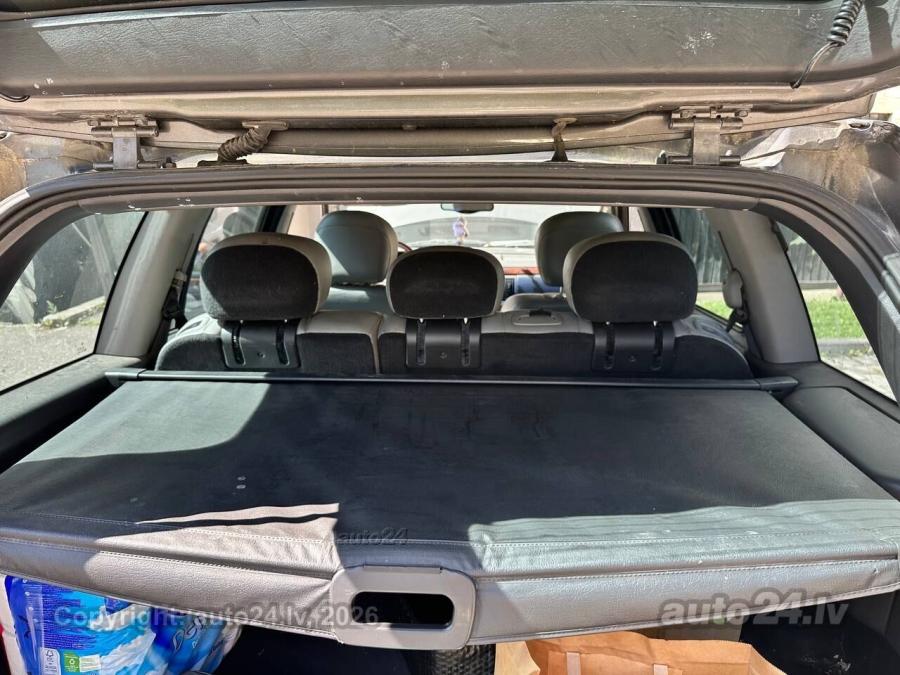 Pelēks Jeep Grand Cherokee 2002 Narva, ar dzinēja tilpumu 4.70 L un nobraukumu 215 tūkst. km par 5500 €, foto 30 vietnē AUTOMOTO.COM.LV