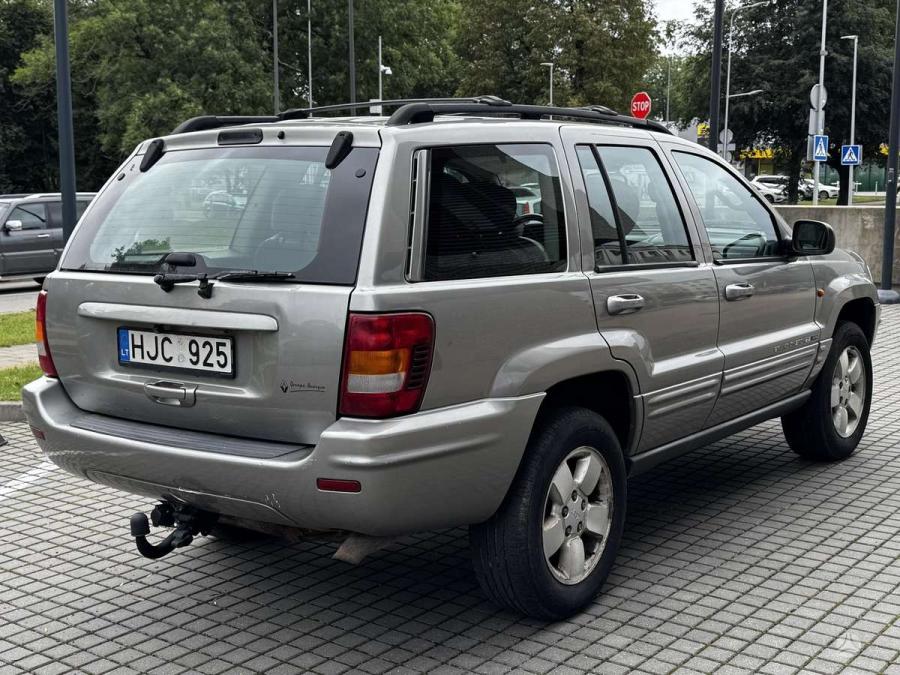 Pelēks Jeep Grand Cherokee 2002 Ukmergė, ar dzinēja tilpumu 2.69 L un nobraukumu 230 tūkst. km par 2350 €, foto 6 vietnē AUTOMOTO.COM.LV