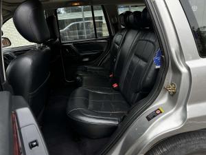 Pelēks Jeep Grand Cherokee 2002 Ukmergė, ar dzinēja tilpumu 2.69 L un nobraukumu 230 tūkst. km par 2350 €, foto 8 vietnē AUTOMOTO.COM.LV