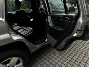 Pelēks Jeep Grand Cherokee 2002 Ukmergė, ar dzinēja tilpumu 2.69 L un nobraukumu 230 tūkst. km par 2350 €, foto 9 vietnē AUTOMOTO.COM.LV
