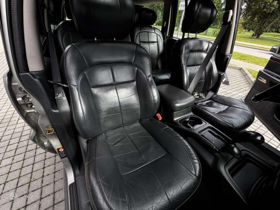 Pelēks Jeep Grand Cherokee 2002 Ukmergė, ar dzinēja tilpumu 2.69 L un nobraukumu 230 tūkst. km par 2350 €, foto 13 vietnē AUTOMOTO.COM.LV