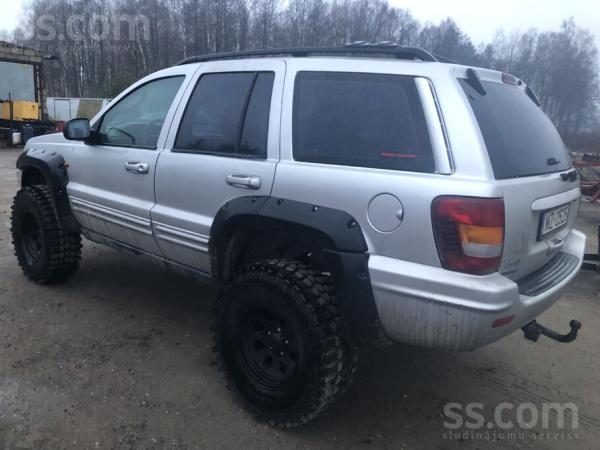 Grey Jeep Grand Cherokee 2003 in Riga, with an engine capacity of 2.70 L and mileage of 390 thousand km for 6999 €, photo 5 on AUTOMOTO.COM.LV