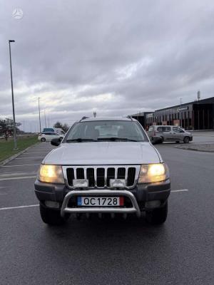 Grey Jeep Grand Cherokee 2003 in Kaunas, with an engine capacity of 2.69 L and mileage of 320 thousand km for 3800 €, photo 8 on AUTOMOTO.COM.LV