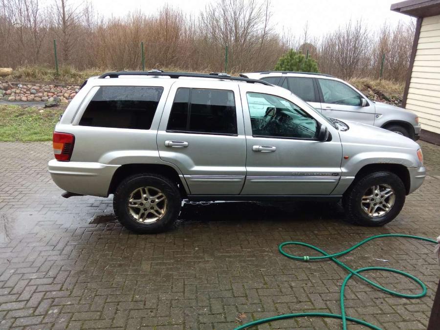 Grey Jeep Grand Cherokee 2003 in Klaipeda, with an engine capacity of 2.70 L and mileage of 288 thousand km for 2400 €, photo 2 on AUTOMOTO.COM.LV