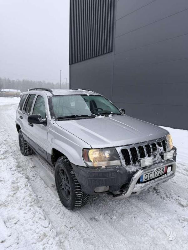 Grey Jeep Grand Cherokee 2003 in Kaunas, with an engine capacity of 2.69 L and mileage of 320 thousand km for 3900 €, photo 3 on AUTOMOTO.COM.LV