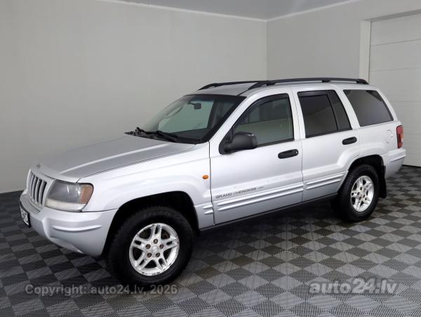 Pelēks Jeep Grand Cherokee 2003 Tallina, ar dzinēja tilpumu 2.70 L un nobraukumu 374 tūkst. km par 2499 €, foto 2 vietnē AUTOMOTO.COM.LV
