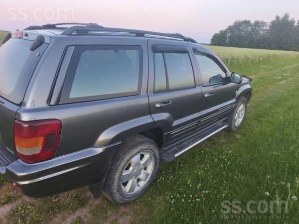 Pelēks Jeep Grand Cherokee 2003 Tukums, ar dzinēja tilpumu 2.70 L un nobraukumu 427 tūkst. km par 3400 €, foto 2 vietnē AUTOMOTO.COM.LV