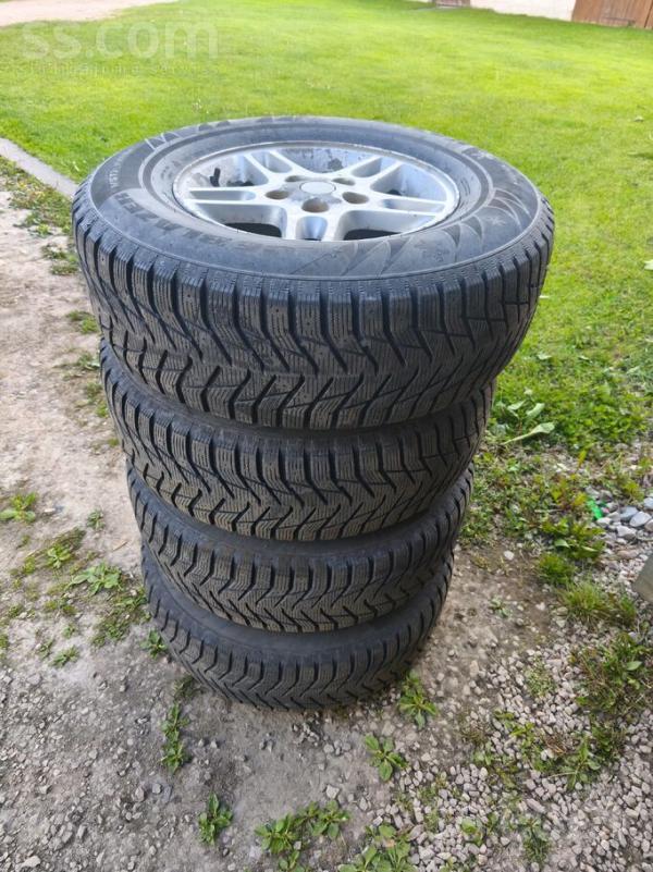 Pelēks Jeep Grand Cherokee 2003 Tukums, ar dzinēja tilpumu 2.70 L un nobraukumu 427 tūkst. km par 3400 €, foto 6 vietnē AUTOMOTO.COM.LV
