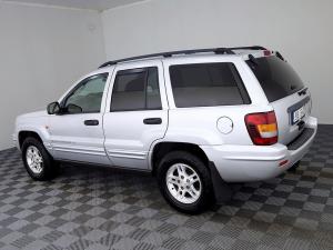 Pelēks Jeep Grand Cherokee 2003 Tallina, ar dzinēja tilpumu 2.70 L un nobraukumu 374 tūkst. km par 2299 €, foto 5 vietnē AUTOMOTO.COM.LV