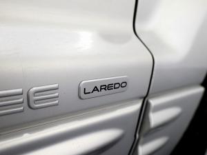 Pelēks Jeep Grand Cherokee 2003 Tallina, ar dzinēja tilpumu 2.70 L un nobraukumu 374 tūkst. km par 2299 €, foto 9 vietnē AUTOMOTO.COM.LV