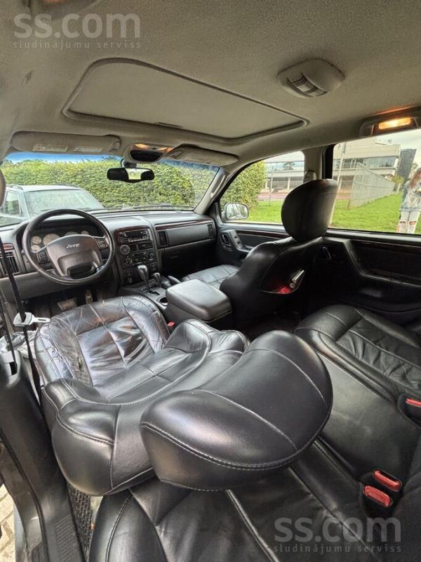 Pelēks Jeep Grand Cherokee 2003 Rīga, ar dzinēja tilpumu 2.70 L un nobraukumu 351 tūkst. km par 1485 €, foto 4 vietnē AUTOMOTO.COM.LV