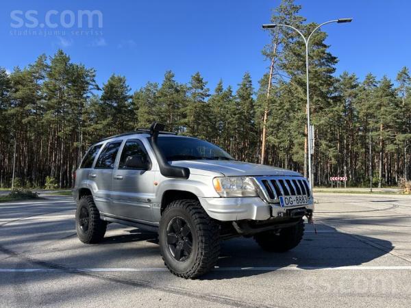 Pelēks Jeep Grand Cherokee 2003 Rīga, ar dzinēja tilpumu 2.70 L un nobraukumu 306 tūkst. km par 3950 €, foto 1 vietnē AUTOMOTO.COM.LV