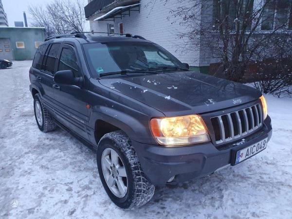 Grey Jeep Grand Cherokee 2004 in Kaunas, with an engine capacity of 2.70 L and mileage of 263 thousand km for 2950 €, photo 2 on AUTOMOTO.COM.LV