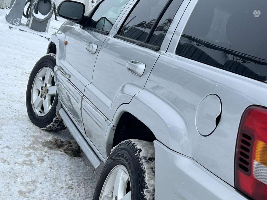 Pelēks Jeep Grand Cherokee 2004 Ukmergė, ar dzinēja tilpumu 2.69 L un nobraukumu 186 tūkst. km par 3450 €, foto 5 vietnē AUTOMOTO.COM.LV