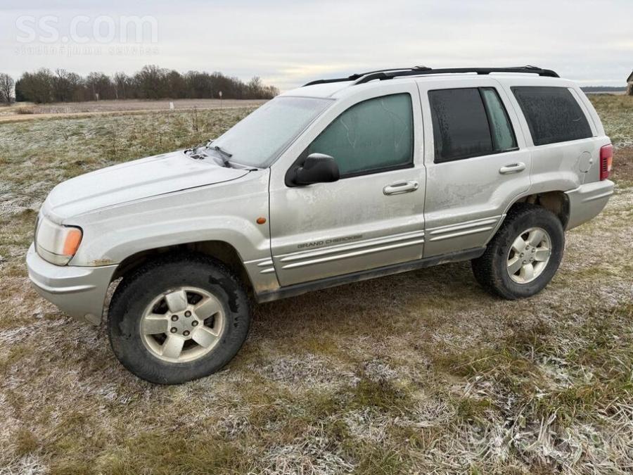 Pelēks Jeep Grand Cherokee 2005 Jēkabpils, ar dzinēja tilpumu 2.70 L un nobraukumu 283 tūkst. km par 3250 €, foto 2 vietnē AUTOMOTO.COM.LV