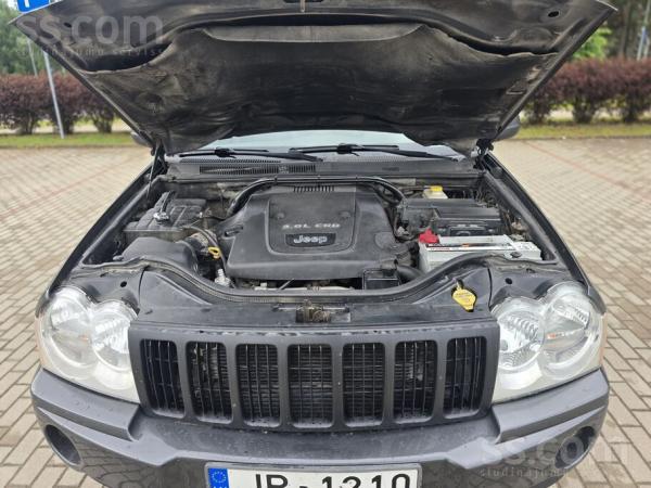 Pelēks Jeep Grand Cherokee 2005 Limbaži, ar dzinēja tilpumu 3.00 L un nobraukumu 283 tūkst. km par 4300 €, foto 8 vietnē AUTOMOTO.COM.LV