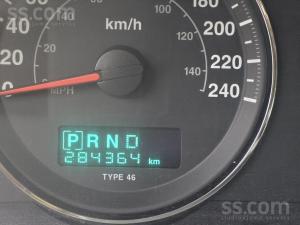 Pelēks Jeep Grand Cherokee 2005 Limbaži, ar dzinēja tilpumu 3.00 L un nobraukumu 284 tūkst. km par 4300 €, foto 10 vietnē AUTOMOTO.COM.LV